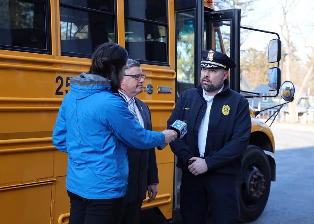 Niskayuna rolls out AI-powered stop arm cameras on buses - Niskayuna ...